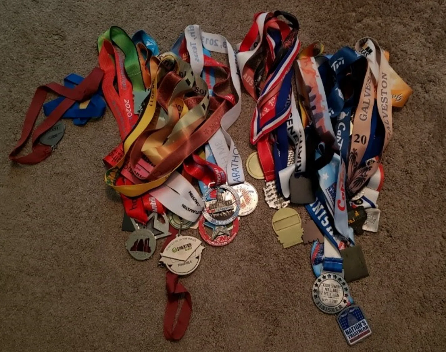 Creating a 3D Printed Race Medallion Hanger Using SOLIDWORKS | GoEngineer